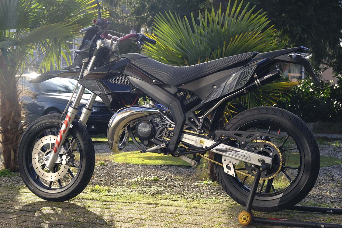Onze brommers | EZrider.nl - Derbi Senda DRD Racing